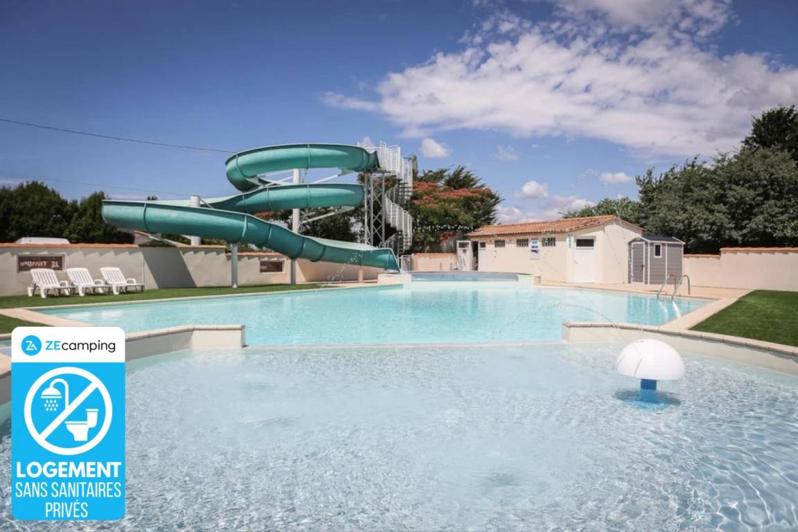 28 M² Camping ∙ 2 Chambres ∙ 4 Personnes - Aizenay