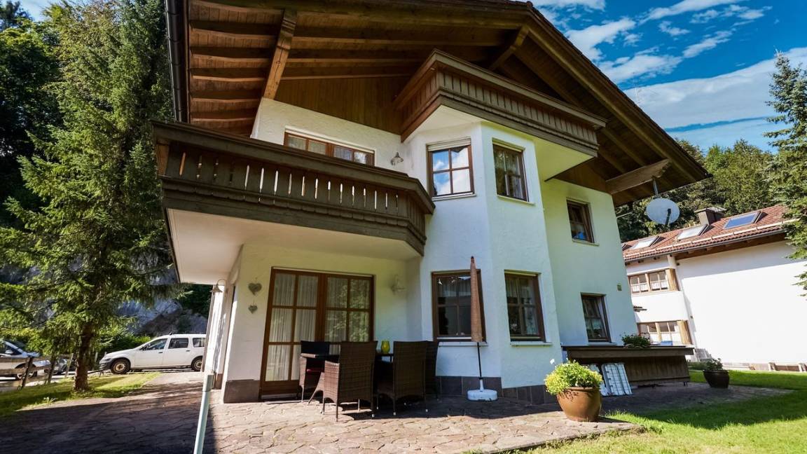 75 M² Apartment ∙ 2 Bedrooms ∙ 6 Guests - Berchtesgaden