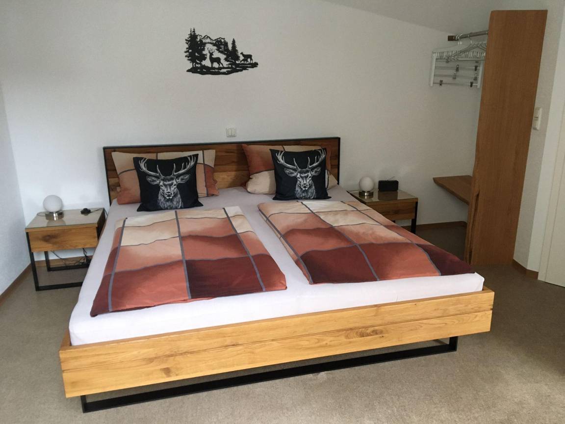 30 M² Ferienwohnung ∙ 1 Schlafzimmer ∙ 2 Gäste - Bad Staffelstein