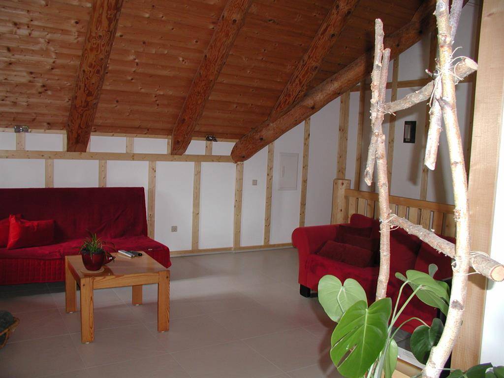 90 M² Ferienwohnung ∙ 1 Schlafzimmer ∙ 4 Gäste - Morbach