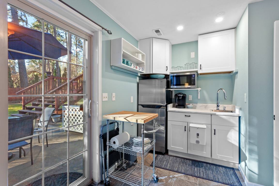 House ∙ 2 Bedrooms ∙ 4 Guests - Hayden Lake, ID
