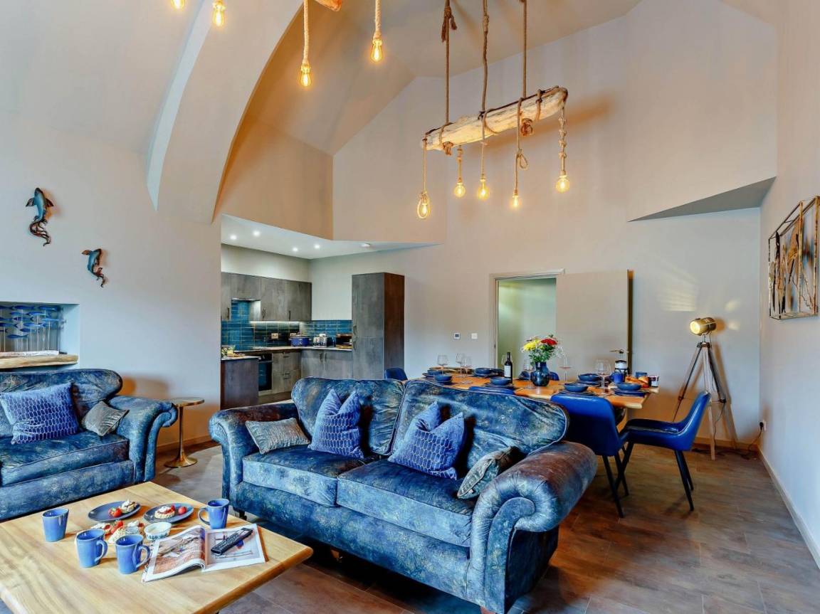 Cottage ∙ 4 Bedrooms ∙ 8 Guests - Perranporth