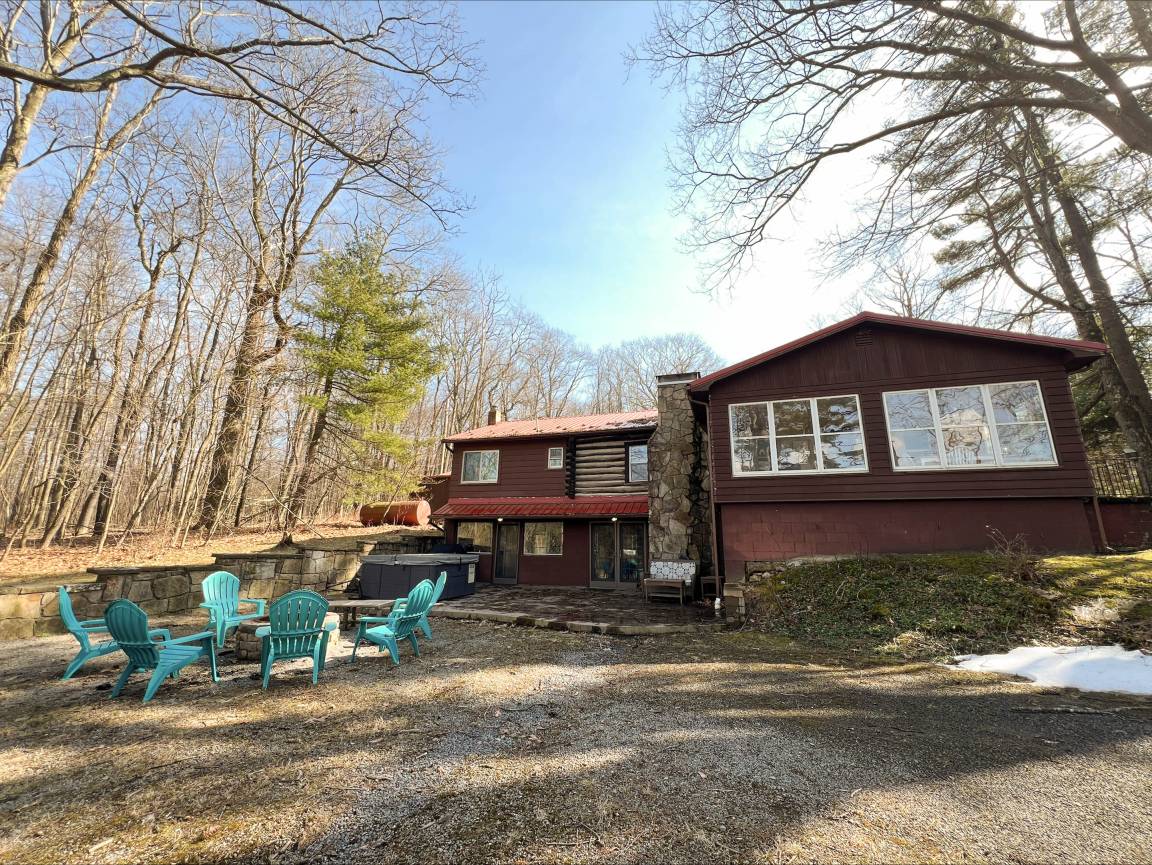 224 M² House ∙ 5 Bedrooms ∙ 12 Guests - Oakland, MD