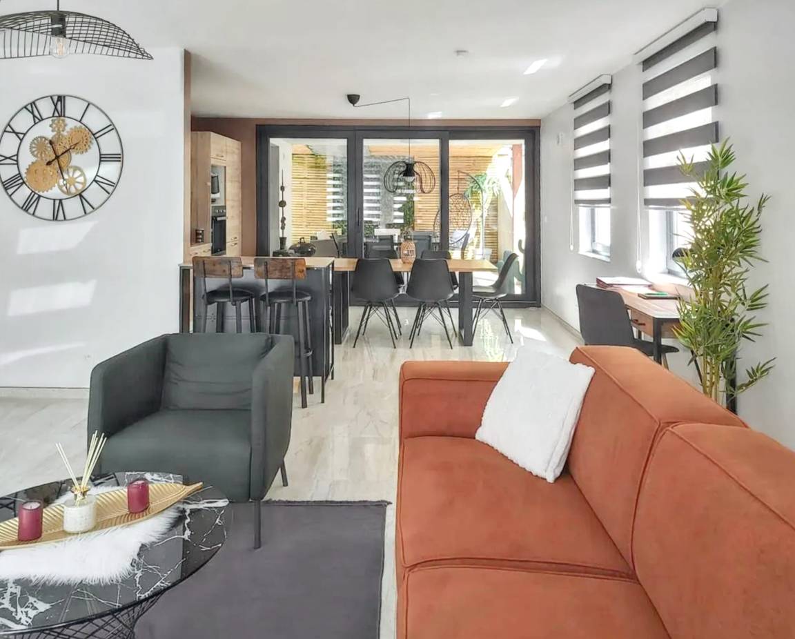 130 M² House ∙ 2 Bedrooms ∙ 5 Guests - Bastogne