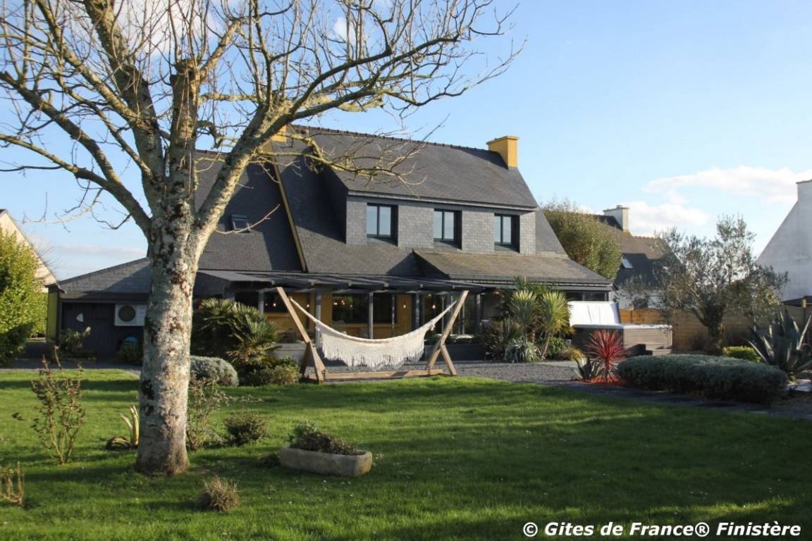 170 M² Gîte ∙ 4 Chambres ∙ 8 Personnes - Kerlouan