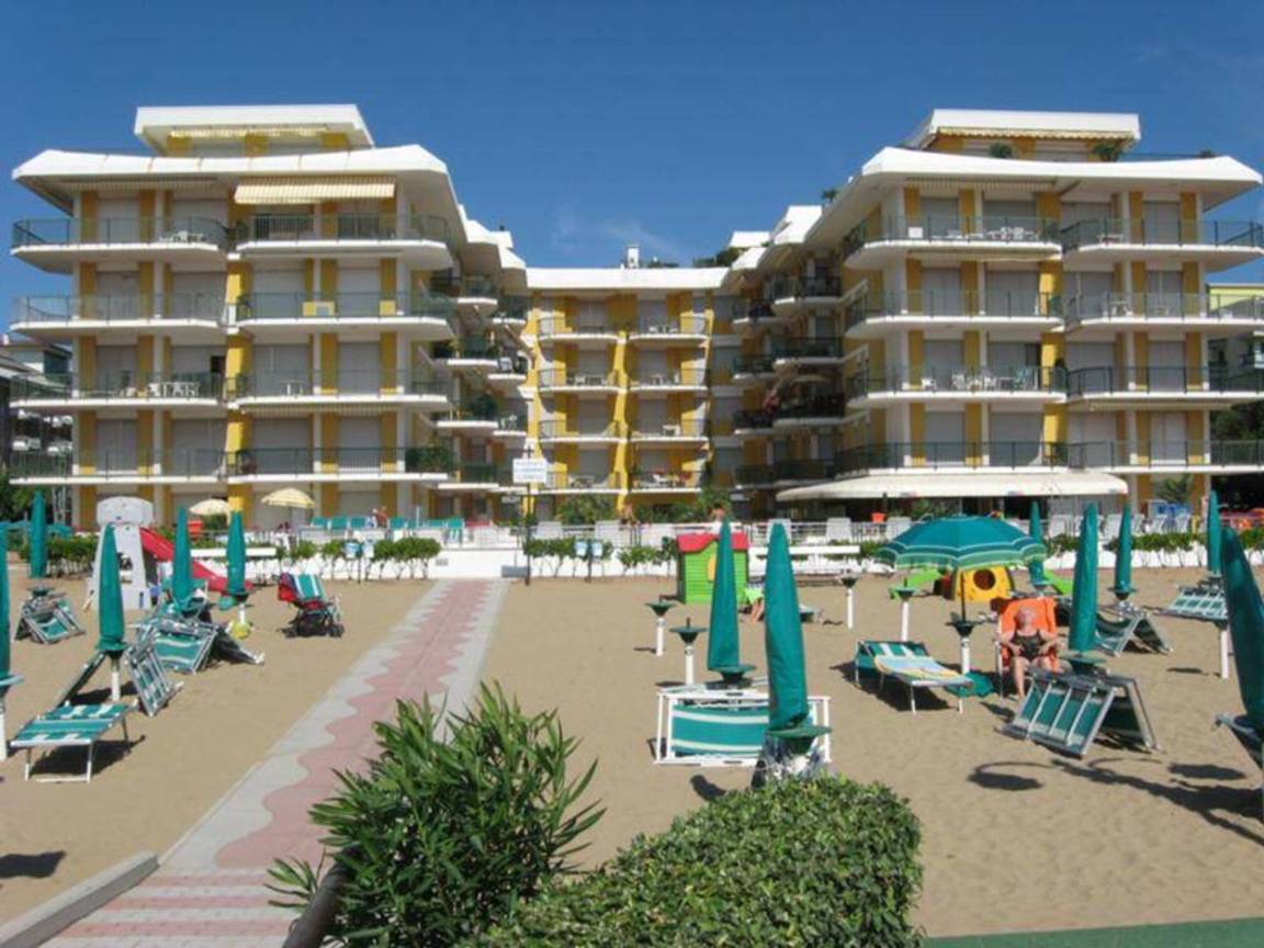 60 M² Appartamento Vacanza ∙ 2 Camere Da Letto ∙ 5 Ospiti - Lido di Jesolo