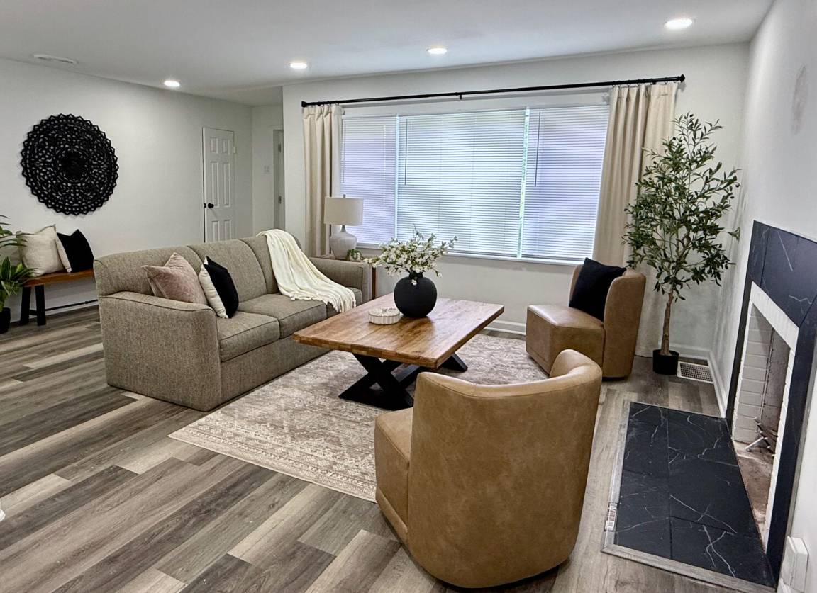 100 M² House ∙ 2 Bedrooms ∙ 1 Guest - Indianapolis, IN