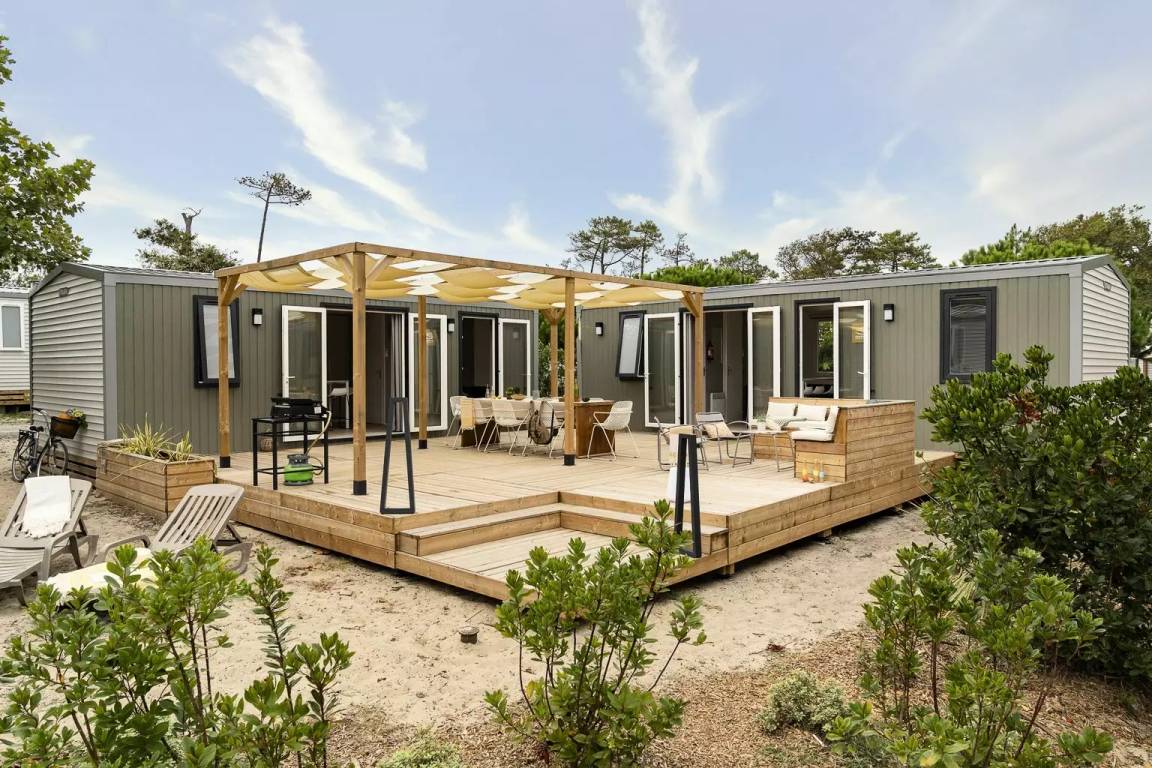 62 M² Caravan ∙ 5 Bedrooms ∙ 10 Guests - Pals