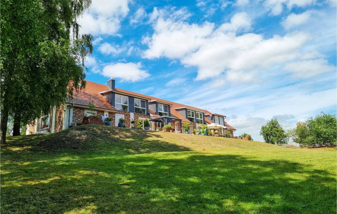 78 M² Ferienwohnung ∙ 1 Schlafzimmer ∙ 3 Gäste - Dobbertin