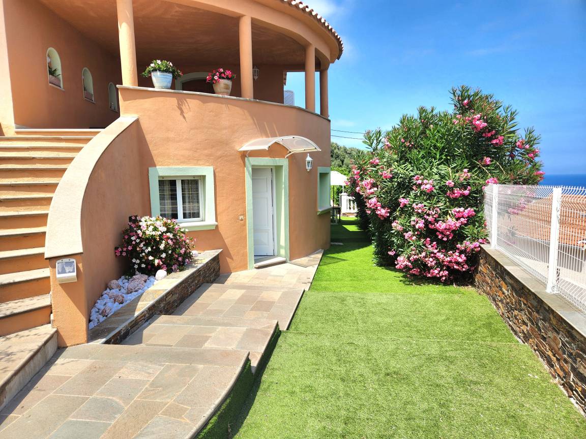 Villa ∙ 2 Habitaciones ∙ 1 Huésped - Bastia