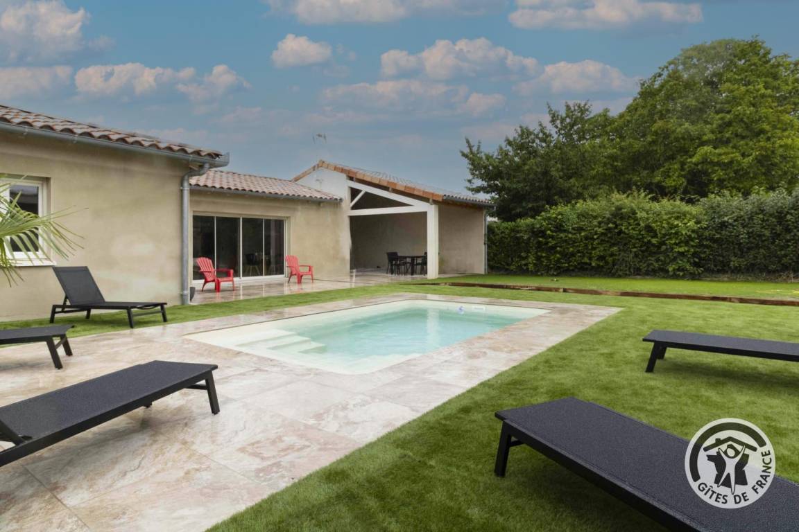 100 M² Mökki ∙ 2 Makuuhuonetta ∙ 4 Vierasta - Mirepoix