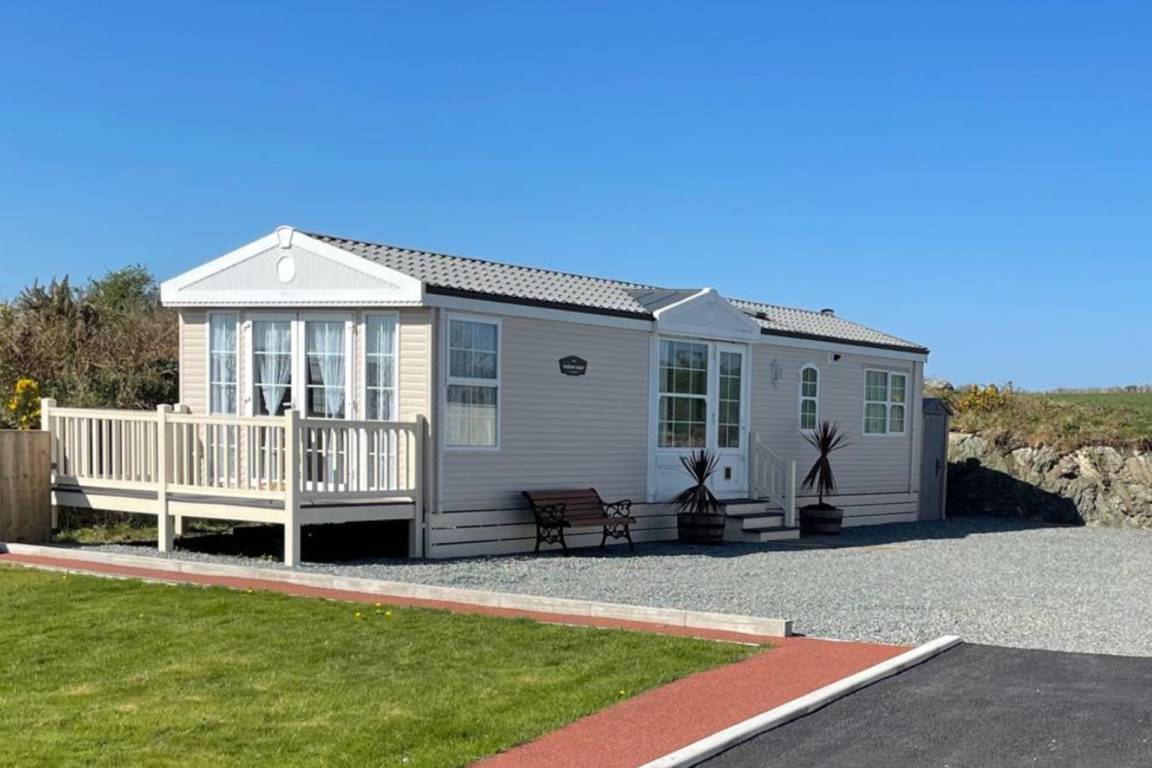 50 M² Chalet ∙ 2 Bedrooms ∙ 4 Guests - Anglesey