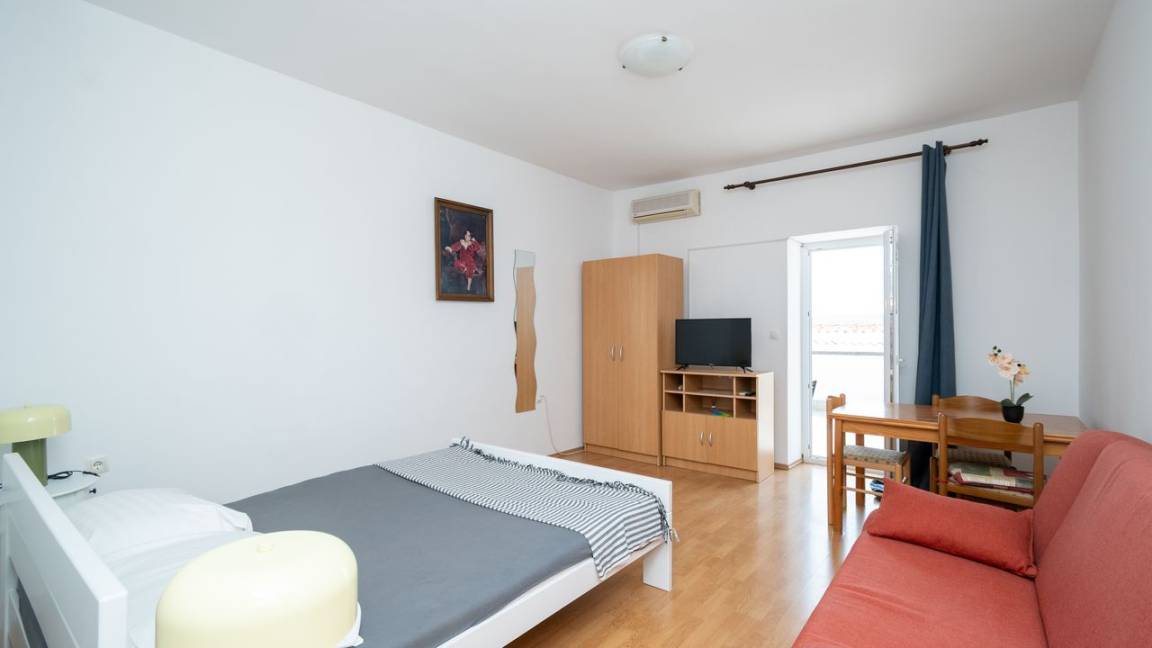 28 M² Hotel ∙ 1 Sypialnia ∙ 2 Gości - Mandre