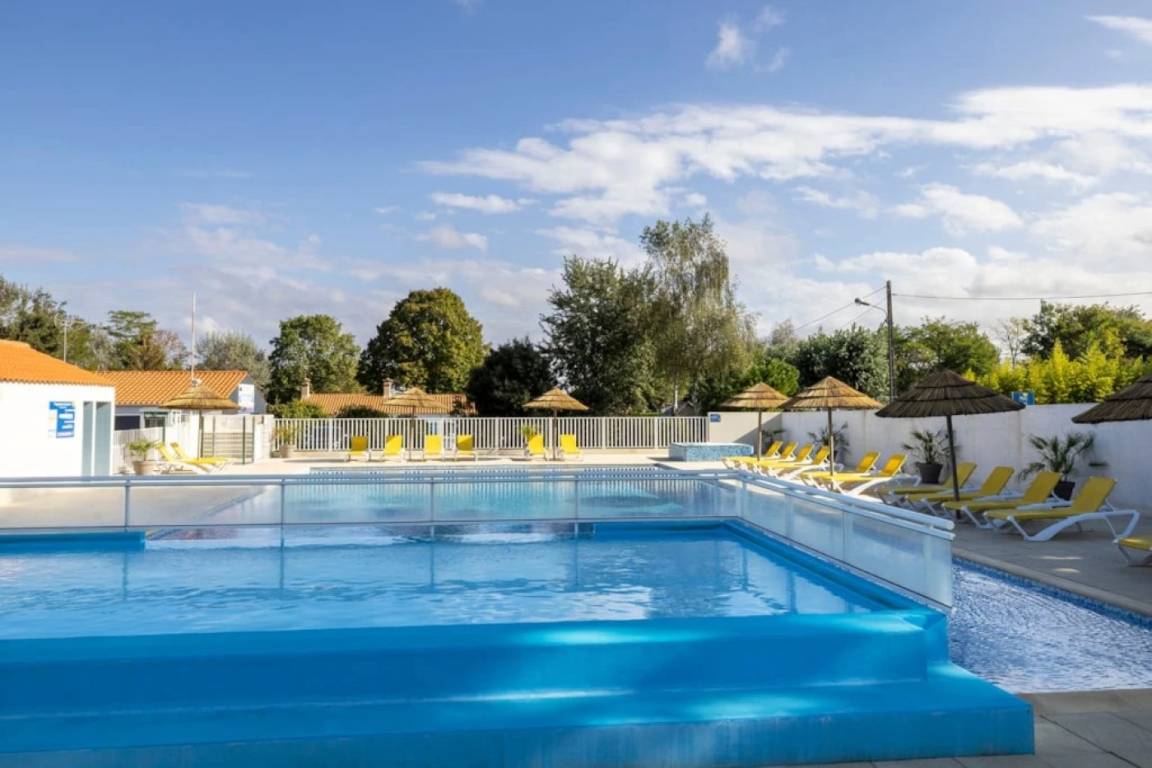 27 M² Chalet ∙ 2 Chambres ∙ 4 Personnes - Vendée