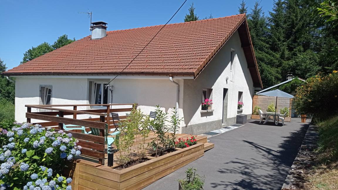 60 M² Gîte ∙ 2 Chambres ∙ 4 Personnes - Liézey