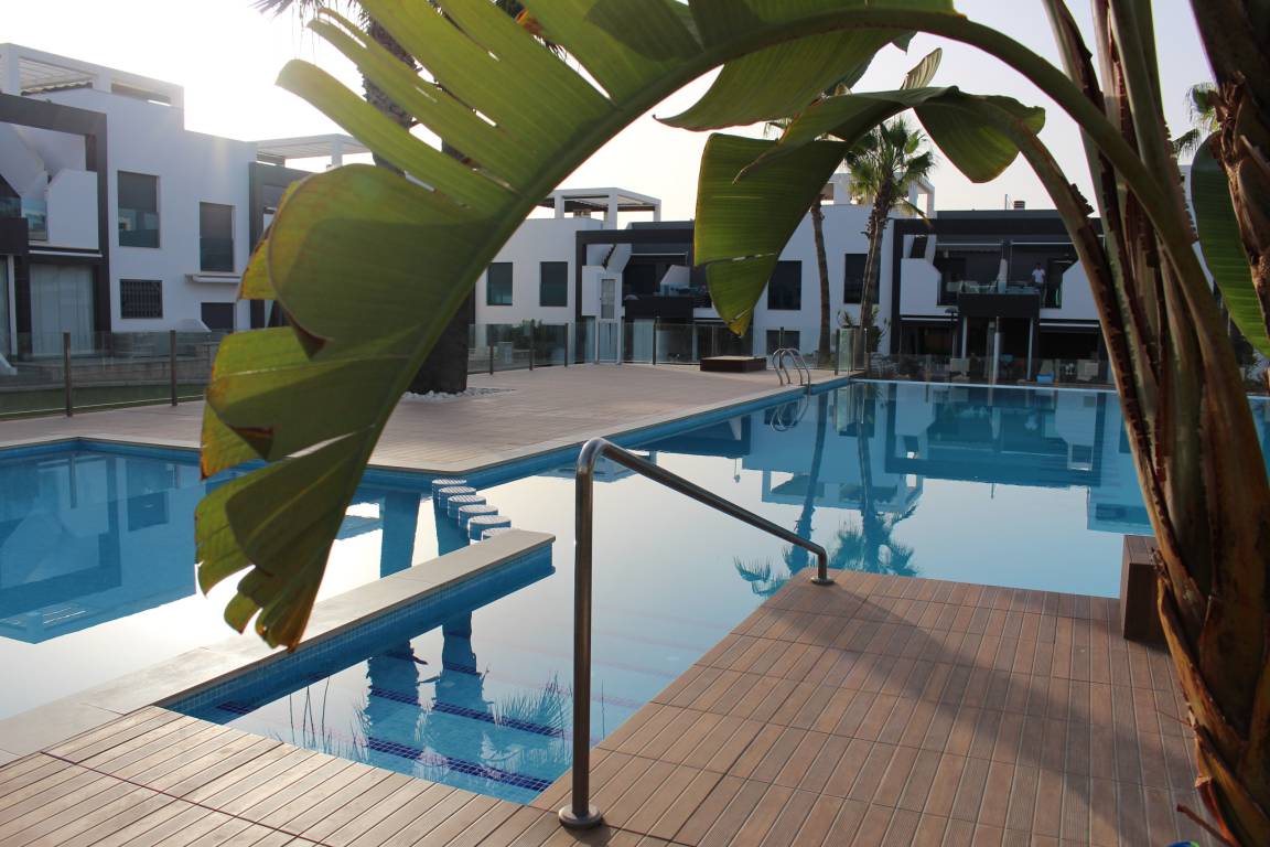 80 M² Appartement ∙ 2 Slaapkamers ∙ 4 Gasten - La Zenia