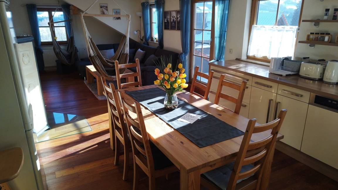 90 M² Ferienwohnung ∙ 3 Schlafzimmer ∙ 5 Gäste - Rettenberg