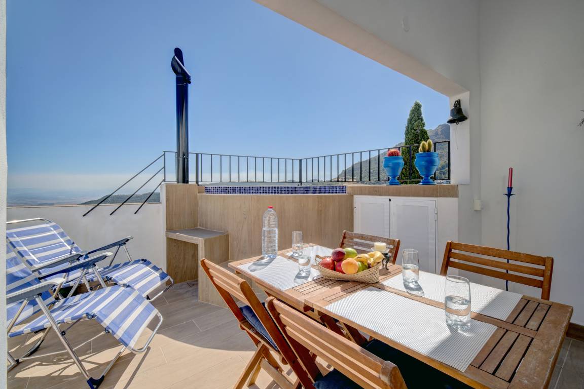 90 M² Casa ∙ 3 Habitaciones ∙ 5 Huéspedes - Gaucín