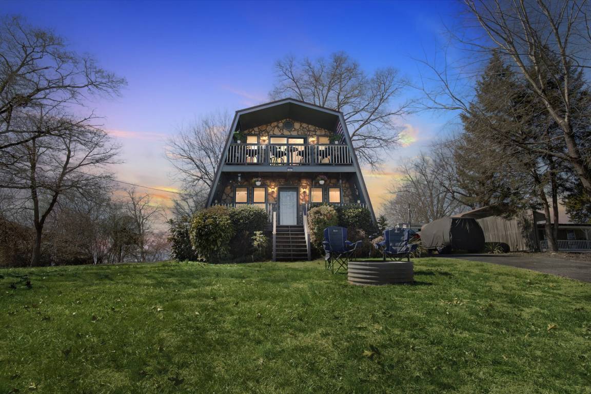 138 M² House ∙ 2 Bedrooms ∙ 7 Guests - Jefferson City, TN