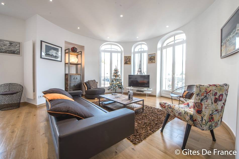 100 M² Gîte ∙ 3 Chambres ∙ 6 Personnes - Picherande
