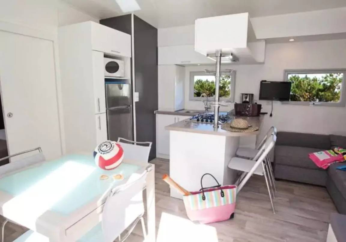 35 M² Caravan ∙ 2 Bedrooms ∙ 4 Guests - Ploemel