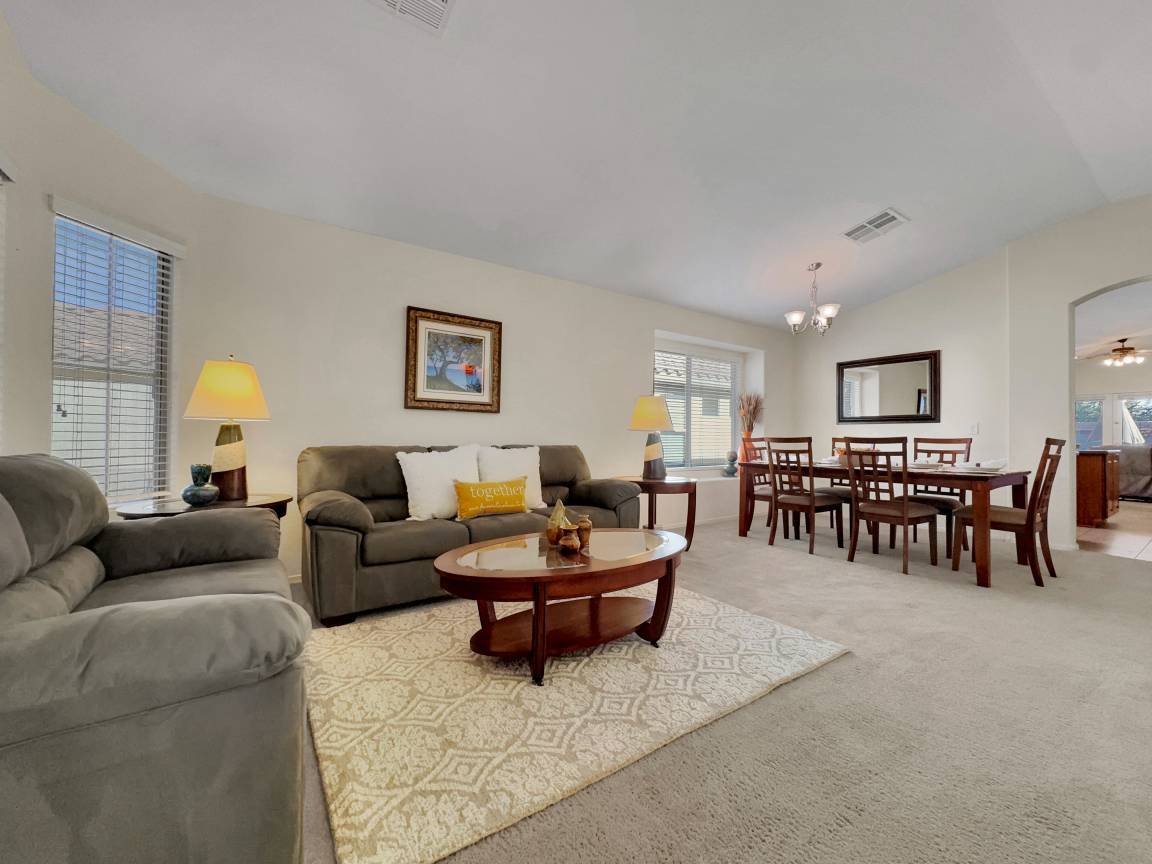 172 M² House ∙ 3 Bedrooms ∙ 6 Guests - San Tan Valley, AZ