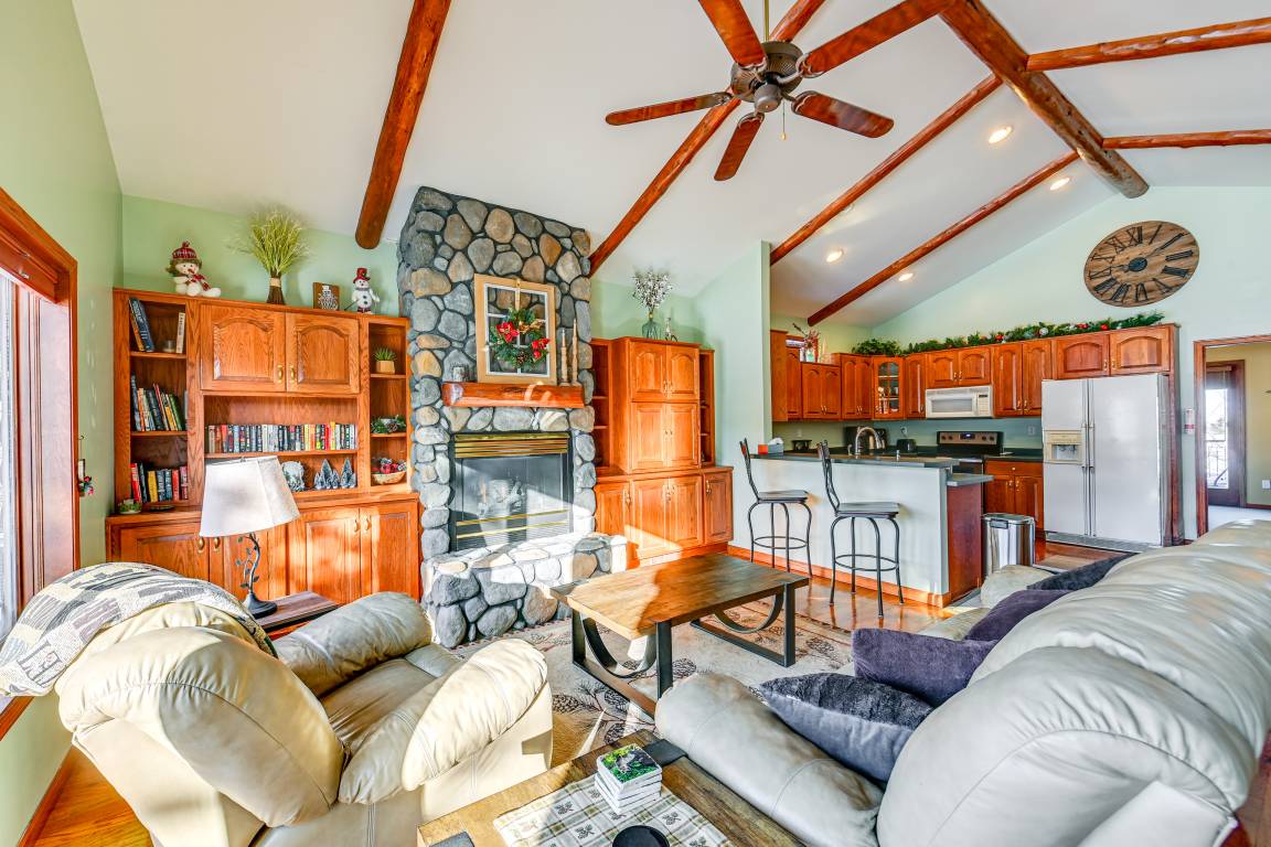 195 M² Apartment ∙ 3 Bedrooms ∙ 9 Guests - Red Lodge, MT