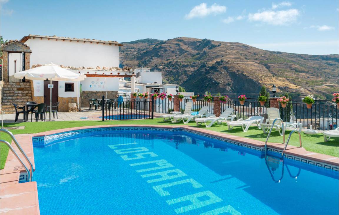 65 M² House ∙ 2 Bedrooms ∙ 4 Guests - Bérchules