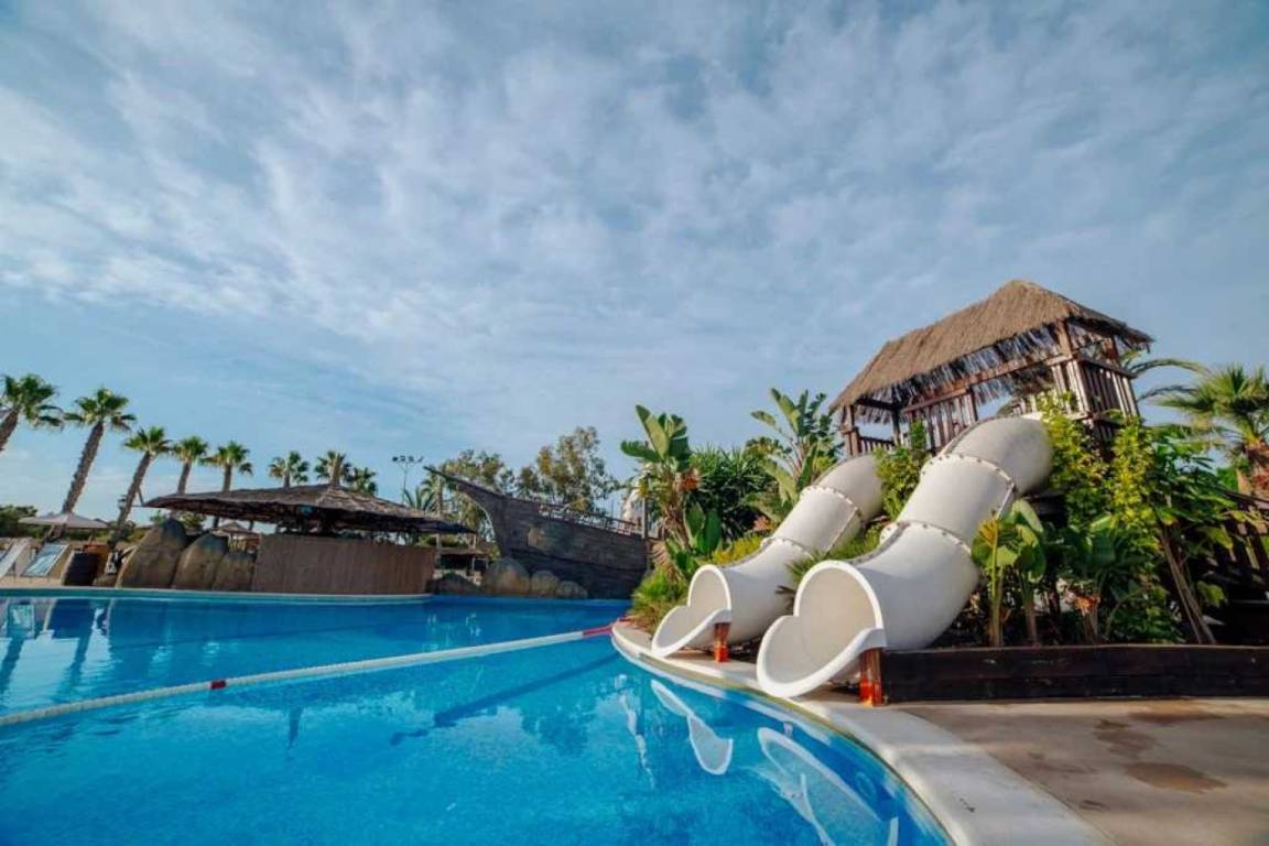 30 M² Camping ∙ 2 Chambres ∙ 5 Personnes - La Marina