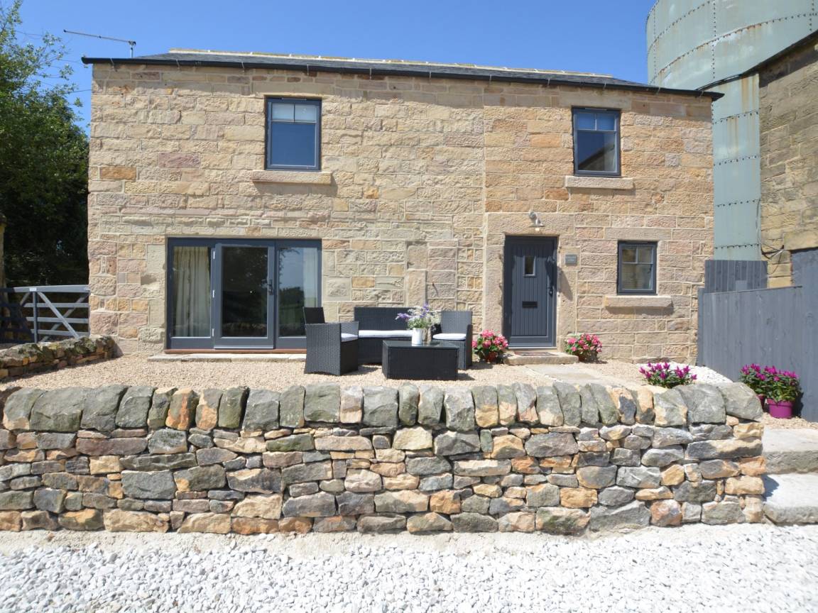 Cottage ∙ 2 Bedrooms ∙ 4 Guests - Chesterfield