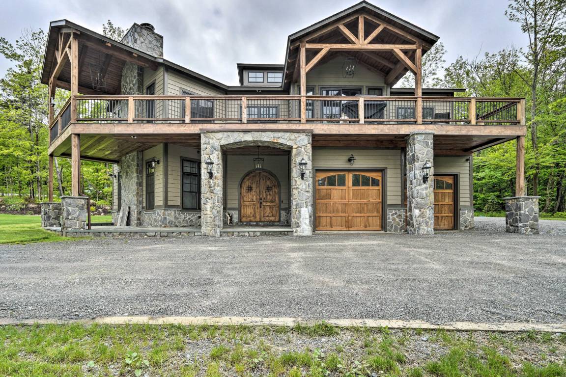 304 M² House ∙ 4 Bedrooms ∙ 8 Guests - Mount Snow, VT