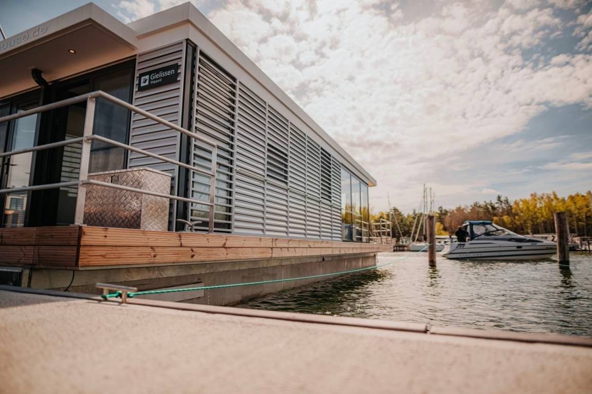 45 M² Hausboot ∙ 2 Schlafzimmer ∙ 4 Gäste - Wolgast