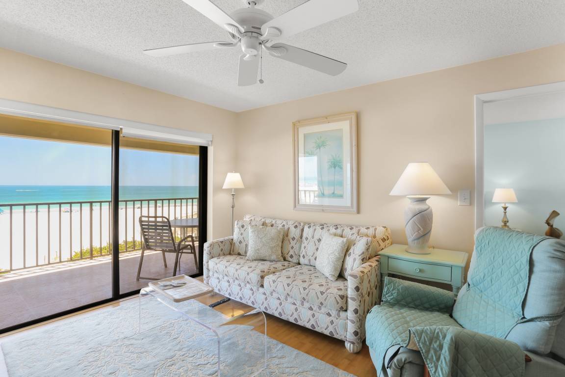 Condo ∙ 1 Bedroom ∙ 3 Guests - St. Pete Beach, FL
