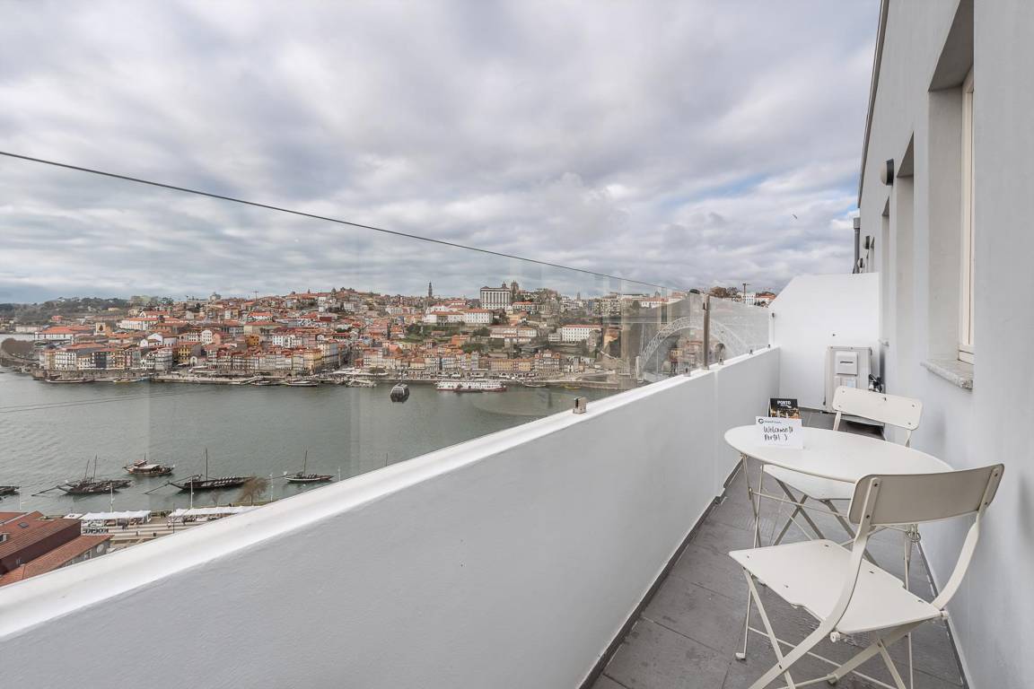 70 M² House ∙ 2 Bedrooms ∙ 4 Guests - Porto