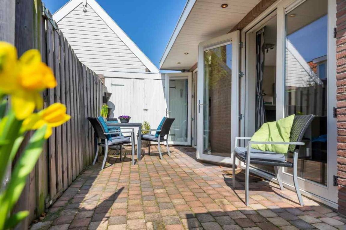 30 M² Ferienhaus ∙ 2 Schlafzimmer ∙ 4 Gäste - Zoutelande