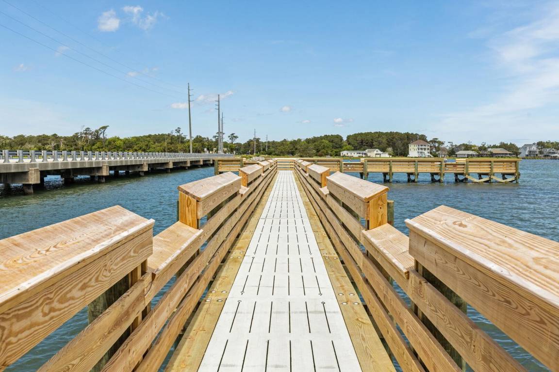 Condo ∙ 2 Bedrooms ∙ 6 Guests - Harkers Island, NC