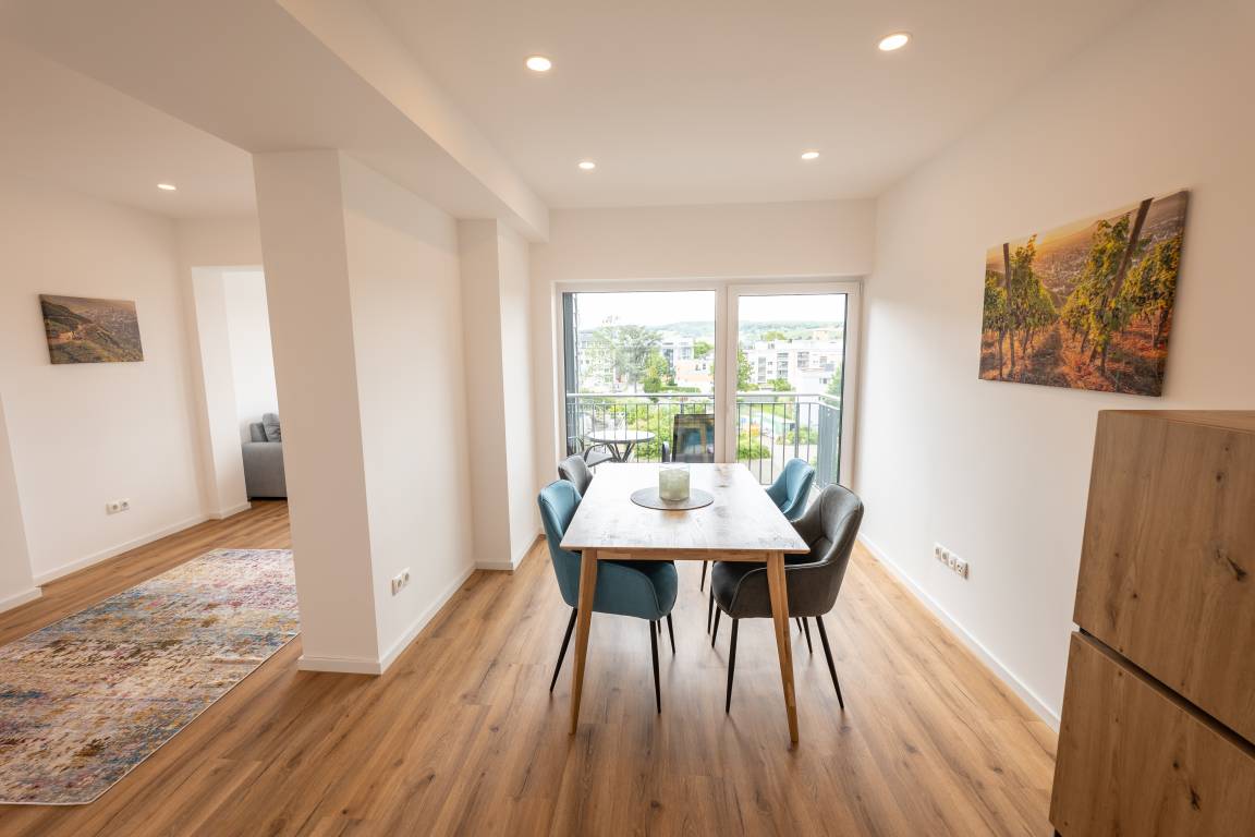 85 M² Ferienwohnung ∙ 1 Schlafzimmer ∙ 2 Gäste - Bad Neuenahr-Ahrweiler