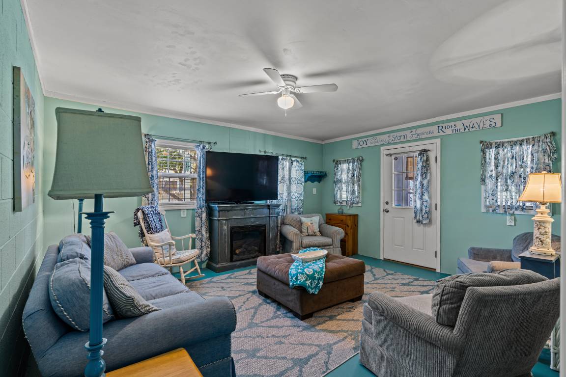 156 M² Talo ∙ 4 Makuuhuonetta ∙ 10 Vierasta - Sunset Beach, NC