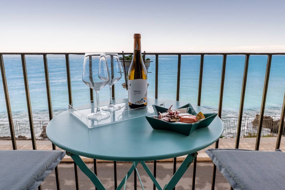 90 M² Apartamento ∙ 2 Habitaciones ∙ 6 Huéspedes - Cefalú