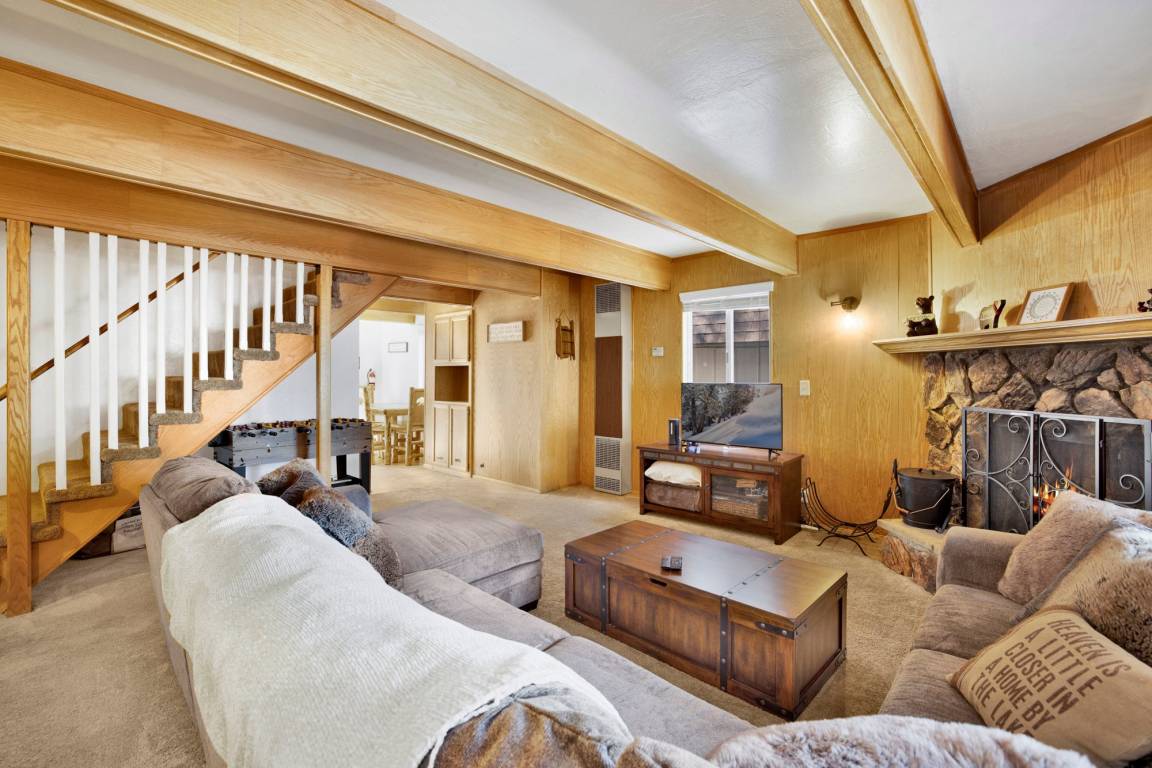 97 M² Cabin ∙ 2 Bedrooms ∙ 5 Guests - Big Bear Lake, CA