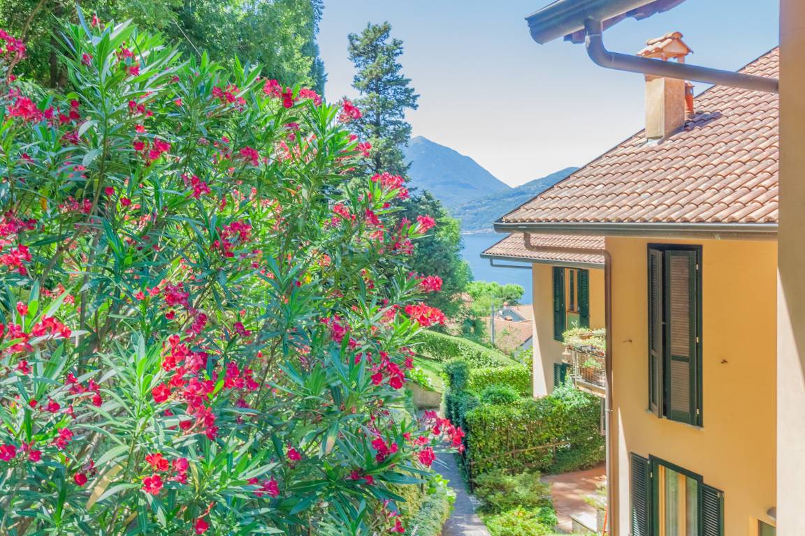 70 M² Apartment ∙ 1 Bedroom ∙ 2 Guests - Bellano