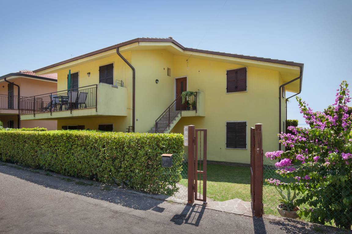 60 M² Appartement ∙ 2 Chambres ∙ 4 Personnes - Lazise