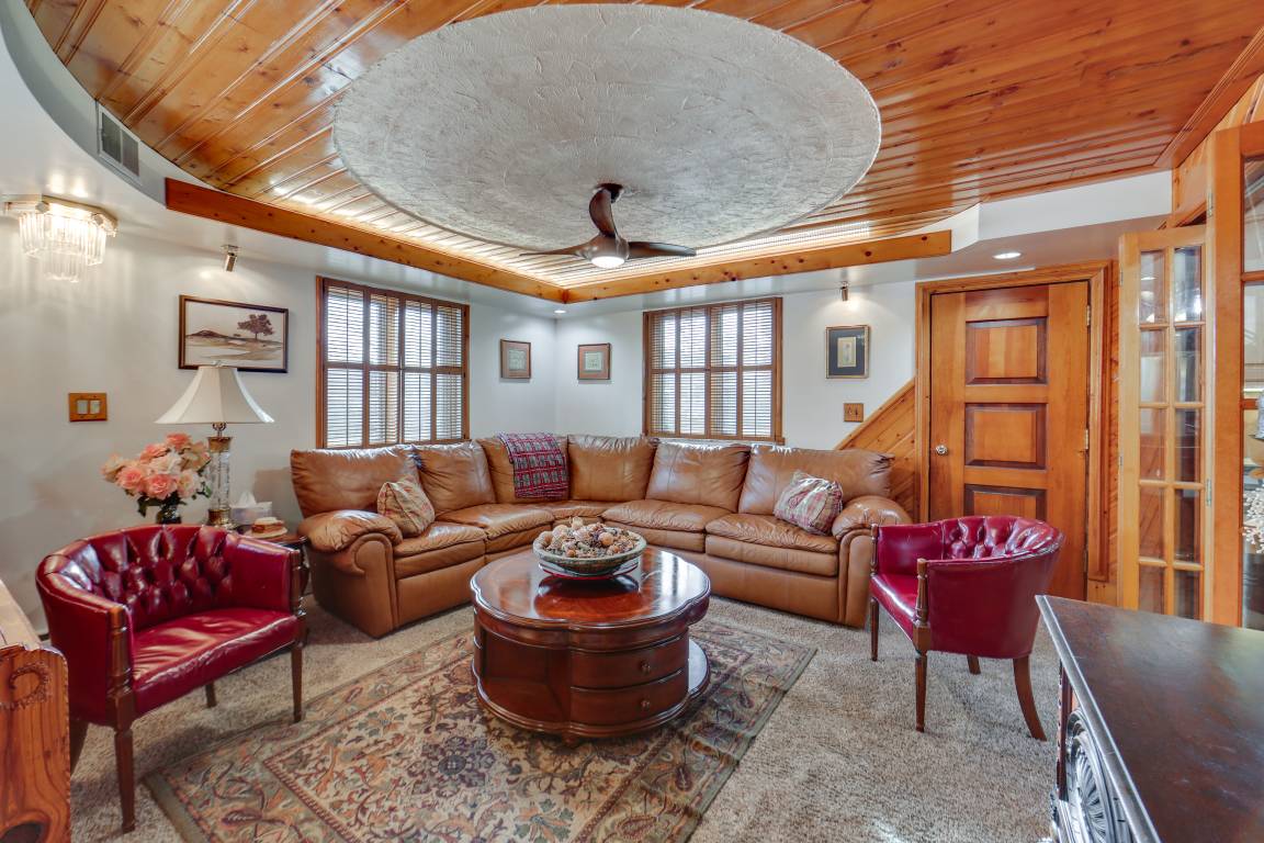 130 M² House ∙ 4 Bedrooms ∙ 10 Guests - Plum, PA