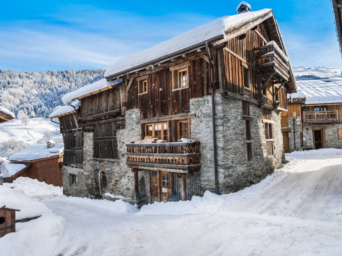 184 M² Chalet ∙ 6 Bedrooms ∙ 12 Guests - Méribel