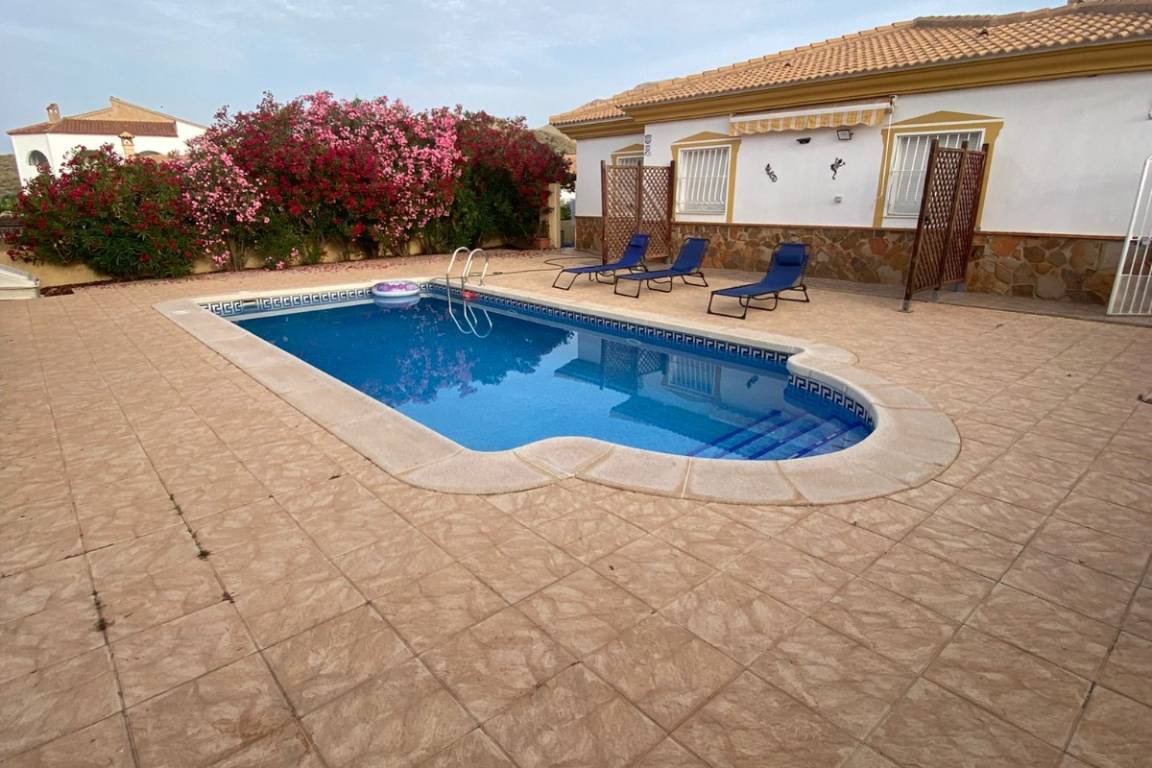 110 M² Villa ∙ 3 Bedrooms ∙ 7 Guests - Albox