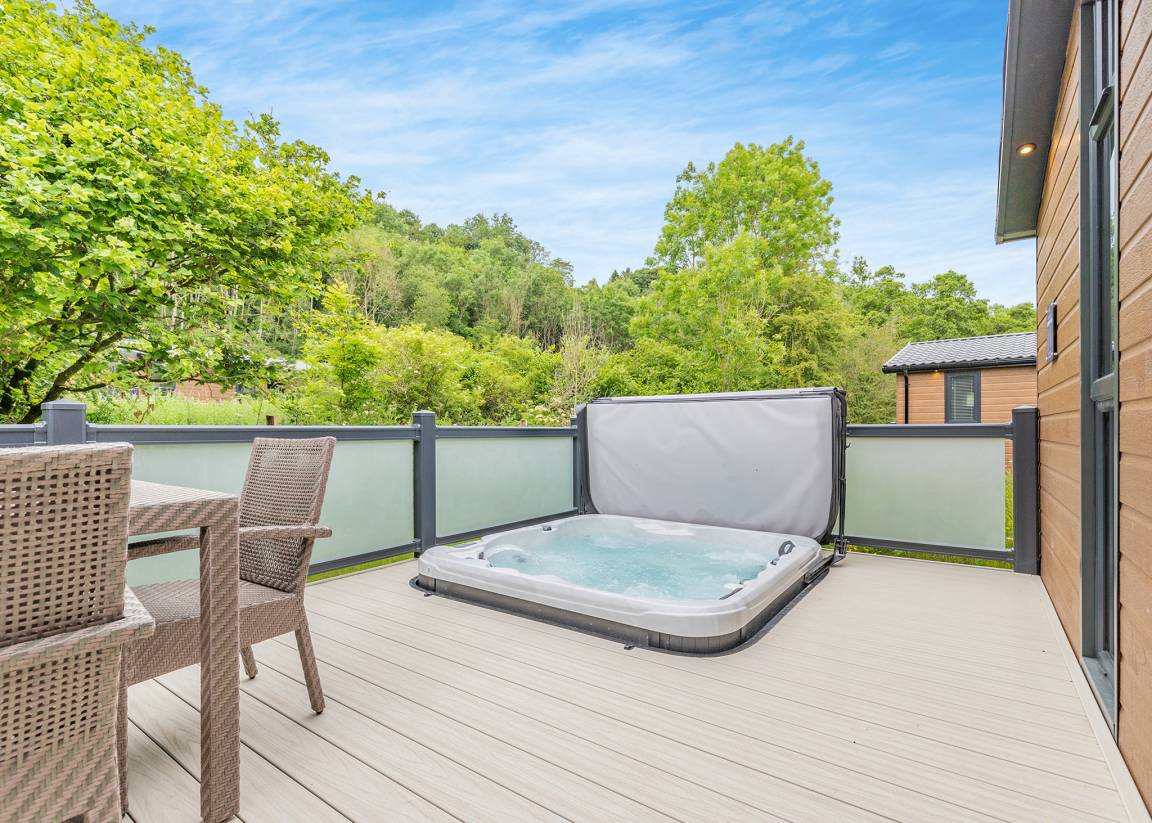 Chalet ∙ 2 Bedrooms ∙ 4 Guests - Wales