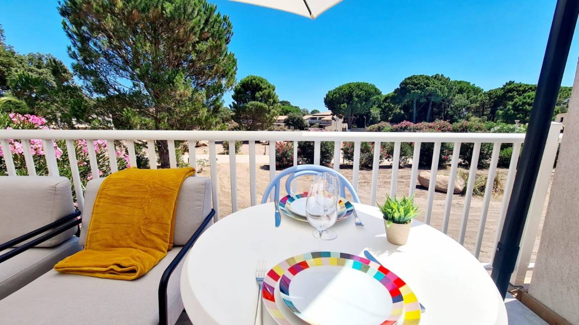 22 M² Studio ∙ 2 Personnes - Plage de Pinarellu