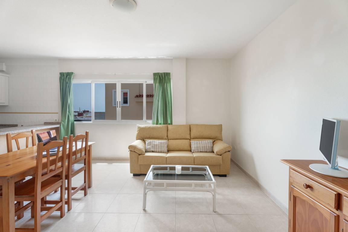110 M² Apartamento ∙ 2 Habitaciones ∙ 4 Huéspedes - El Médano