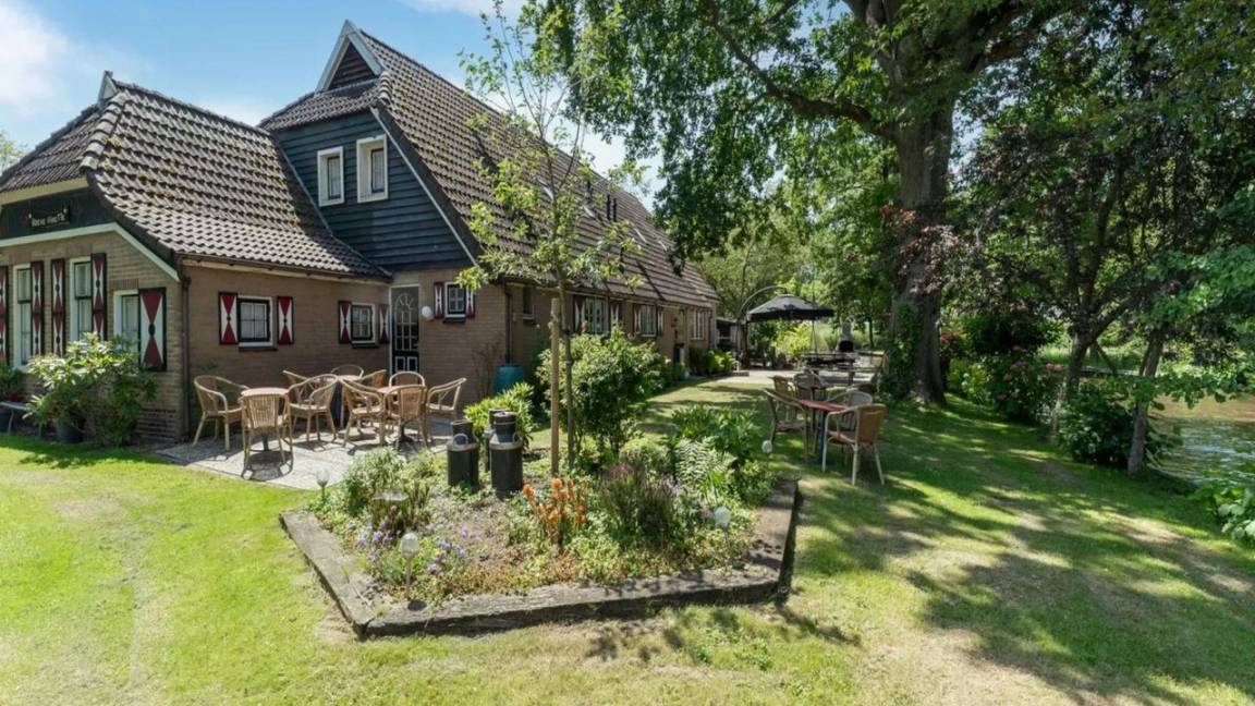 300 M² Ferienhaus ∙ 8 Schlafzimmer ∙ 22 Gäste - Giethoorn