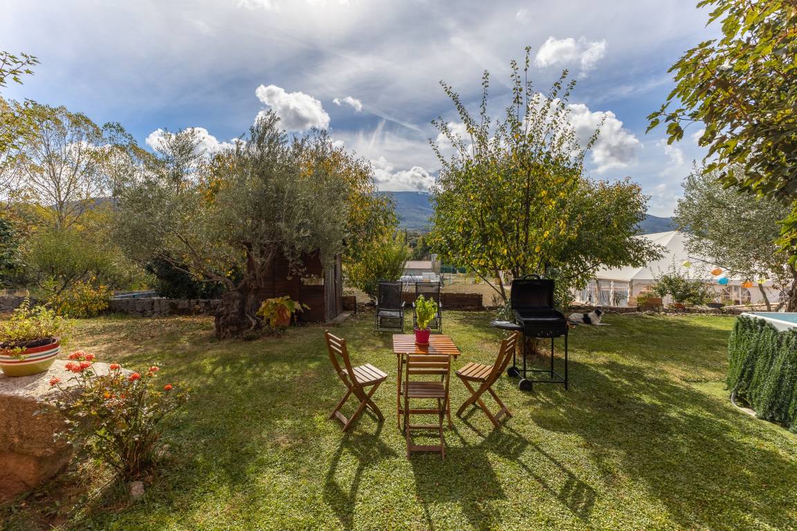 75 M² Maison De Vacances ∙ 1 Chambre ∙ 4 Personnes - Piedrahíta